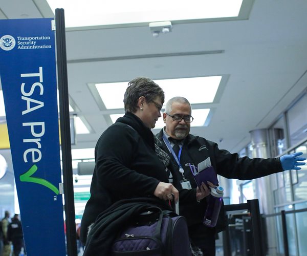 Homeland Security Suspends Travel Programs for New Yorkers | Newsmax.com