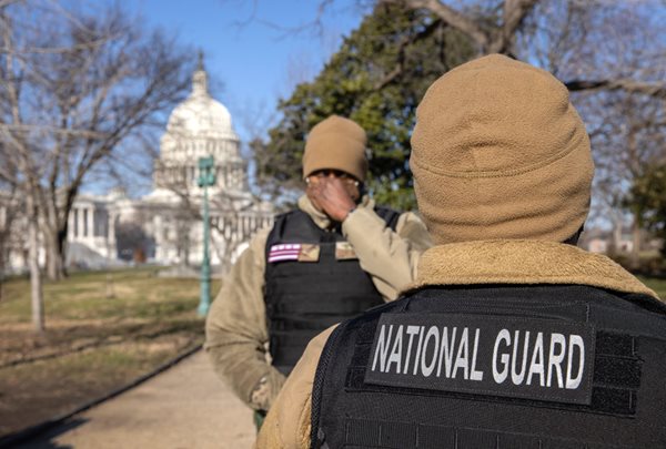 Army Head Says National Guard May Be Allowed to Carry Guns in DC ...