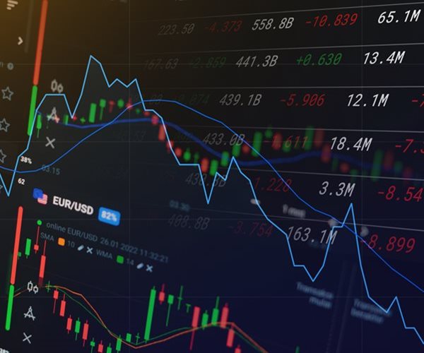 Deeply Inverted Curve Kept Flashing Bank Danger | Newsmax.com