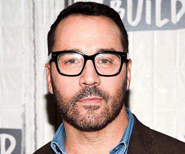 Groping Allegations Against Jeremy Piven Behind Investigated by CBS ...