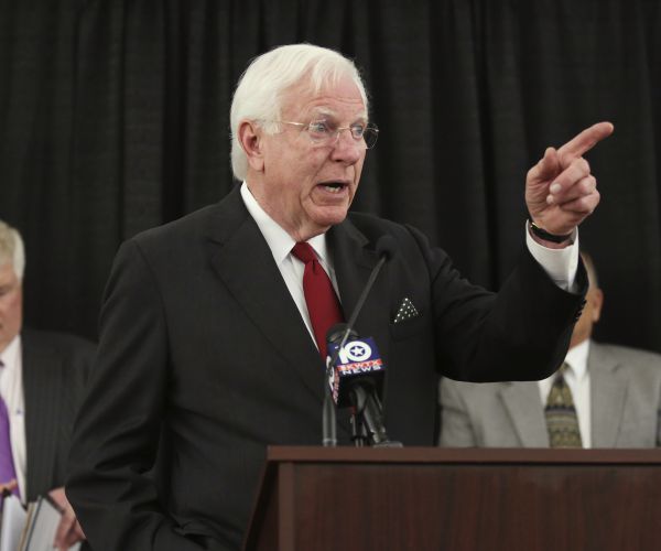Former Texas Governor Mark White, Education Reformer, Dead at 77 ...