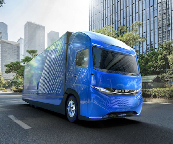 Daimler Steals Tesla Thunder With Heavy-Duty Electric Truck | Newsmax.com