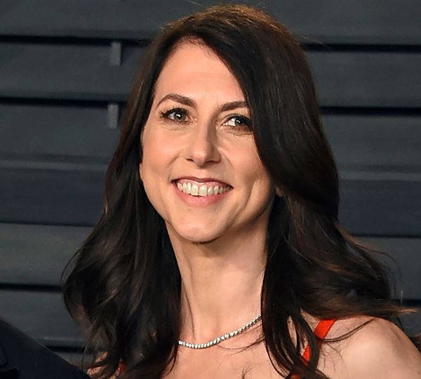 MacKenzie Scott Gets 6,300 Applications for $250M Grant | Newsmax.com