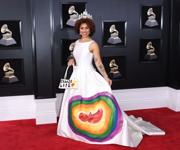 Singer Joy Villa Speaks Pro-Life Truth to Power on the Red Carpet ...