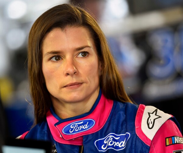 Danica Patrick Crashes Out of Final Race at Indianapolis 500 | Newsmax.com
