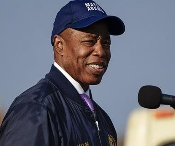 FBI Seized Phones, IPad From New York City Mayor Eric Adams | Newsmax.com