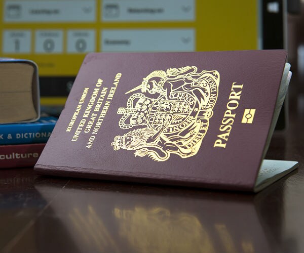 EU in Pre-Brexit Rat Race to Grab British Passports | Newsmax.com