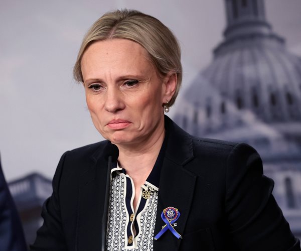 Rep. Spartz: Arm Ukraine With Longer-Range Munitions | Newsmax.com