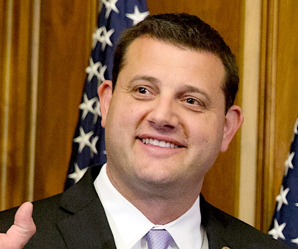 Rep. David Valadao's Win Gives GOP 220th House Seat | Newsmax.com