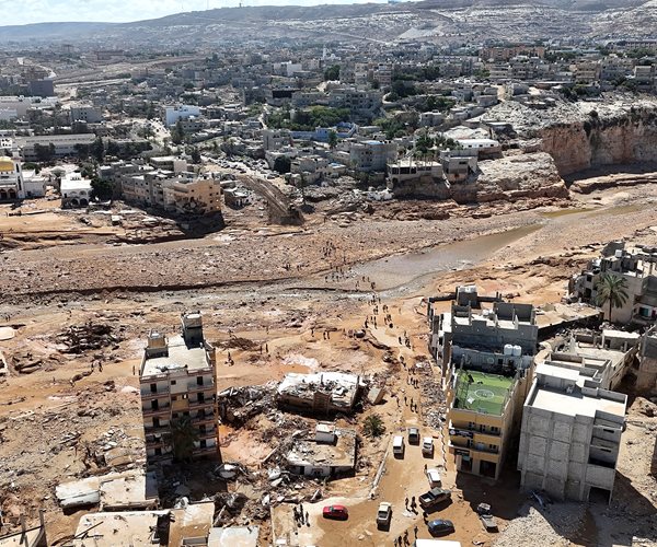 Libya Storm Deaths Top 6,000, Mass Graves Built | Newsmax.com