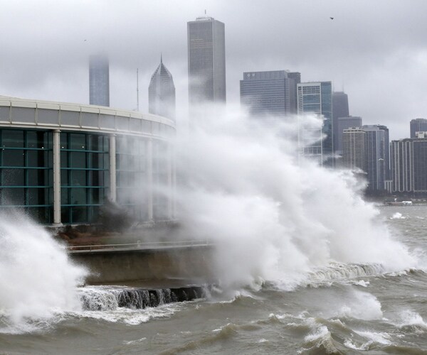 Northeast Winter Storm Arriving With From 3-12 Inches of Snow | Newsmax.com