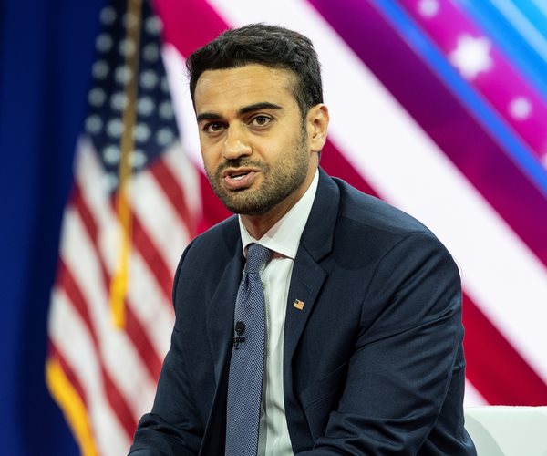 Abe Hamadeh to Newsmax: Dems 'Rewriting History' on 'Border Czar ...