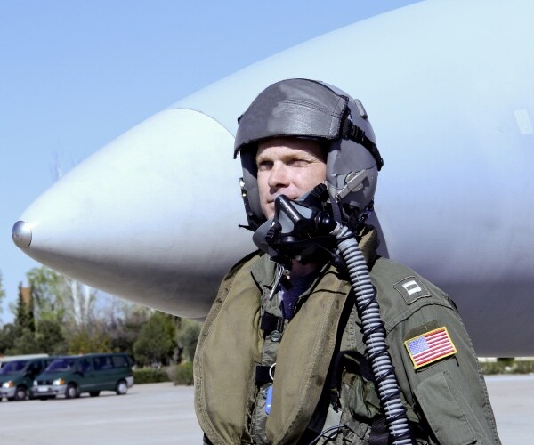 Higher Cancer Rates Among Military Pilots, Ground Crews | Newsmax.com