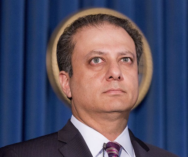 Ed Klein: The Crusading Prosecutor Who is On Hillary's Case | Newsmax.com