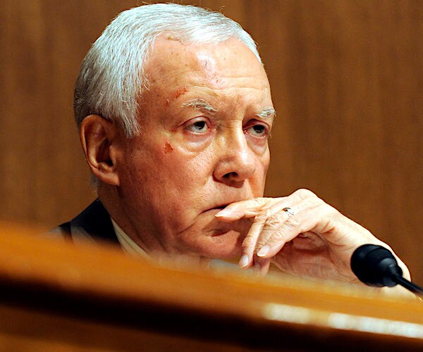 Hatch Trolls Warren's DNA Test on Twitter: '1,032 T-Rex' | Newsmax.com